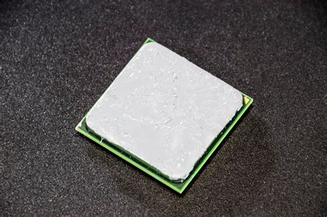 Premium Photo The Processor Of The Computer With The Thermal Paste