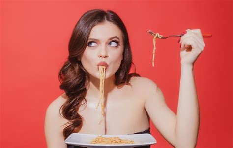 Cozinha Italiana Menu Saudável Mulher Sexy Come Comida Saborosa De