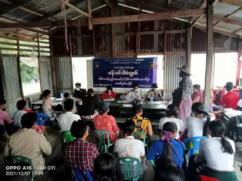 ဝါးခယ်မမြို့နယ် တြိန်းကျွန်းကျေးရွာအုပ်စုတွင် ပန်းခင်းစီမံချက်ဖြင့် နိုင်ငံသားစိစစ်ရေးကတ်ပြားမ