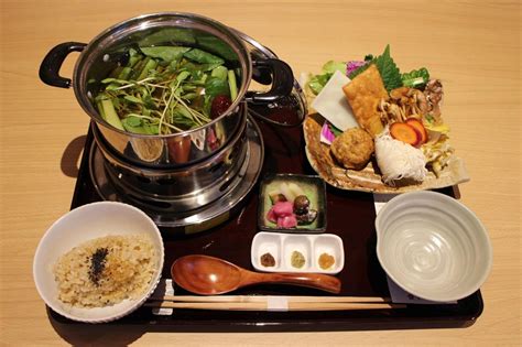 銀座に薬膳鍋料理・薬酒とみその店「銀座 食医心方」 弁当やみそ汁の販売も 銀座経済新聞