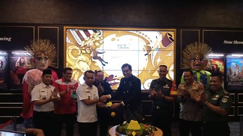 Nobar Ant Man Di Local Cinema Bioskopnya Mengusung Budaya Lokal
