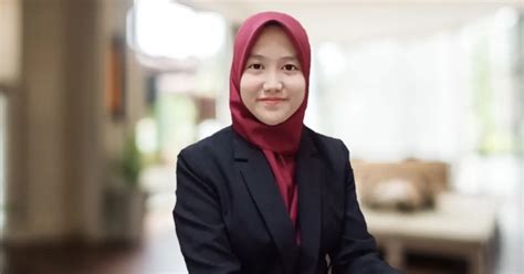 Ellyana Syaheera Ramlee Unirazak Convocation