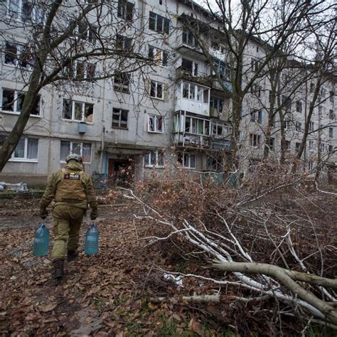 Russia Redoubles Attacks In Ukraines East After Retreat From Kherson Wsj