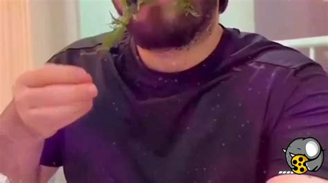 میکی کلافه واقعیت فیلو