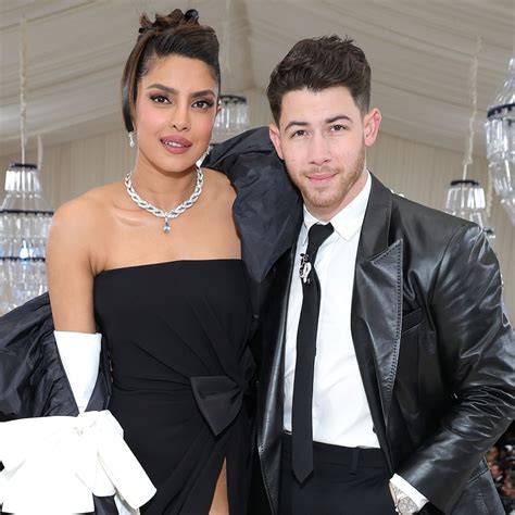 Youll Be A Sucker For Nick Jonas Priyanka Chopras Met Gala Looks