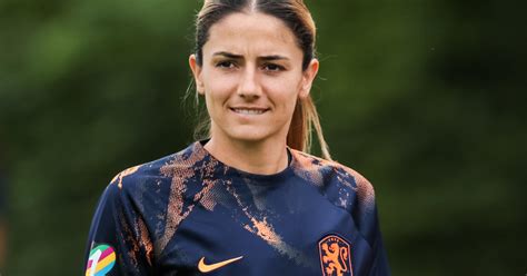 Daniëlle Van De Donk Ik Heb Wel Een Oogje Op Vrouwenvoetbalnieuws