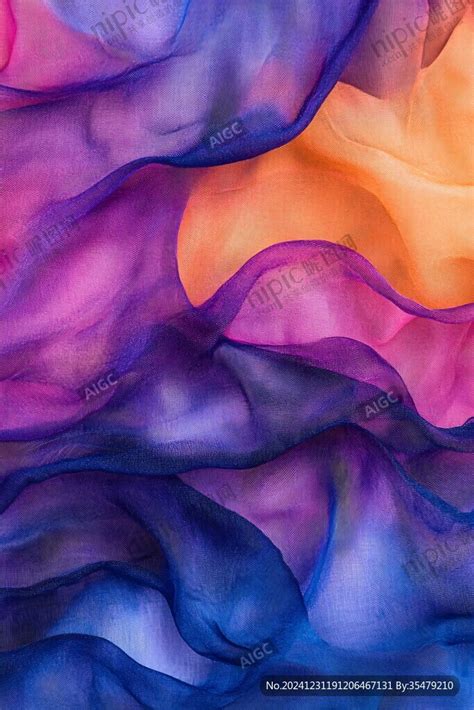 Ai创作图流动纹理背景图壁纸 炫彩丝绸背景 炫彩流动纸纹 绚丽彩色丝绸 数码印花染色画布渐变 高清彩色流彩背景墙 流光意境彩色渲染图案 肌理彩色流体装饰画 抽象线条绚丽彩色纹理 肌理彩色流体