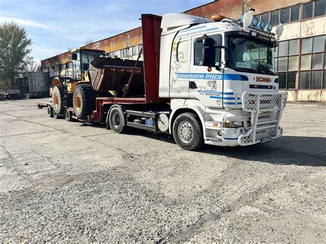 Извънгабаритен транспорт на земеделска и строителна техника