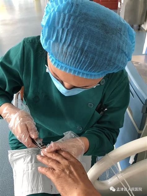 「照片故事」重症监护室（icu）患者最亲的人 搜狐大视野 搜狐新闻