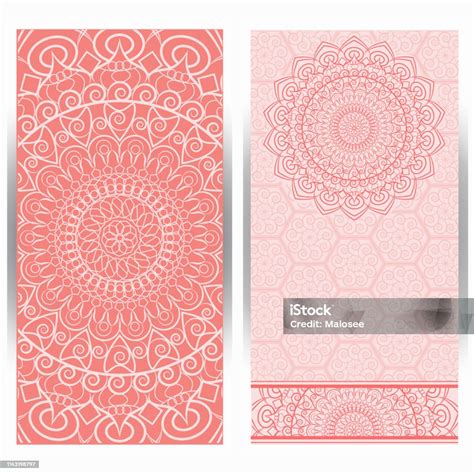 인도 꽃 페이 즐 리 메달 리온 패턴입니다 민족 만다라 장식입니다 벡터 헤나 문신 스타일입니다 직물 인사말 카드 색칠 하기 책 전화 케이스 인쇄에 사용할 수 있습니다 0명에