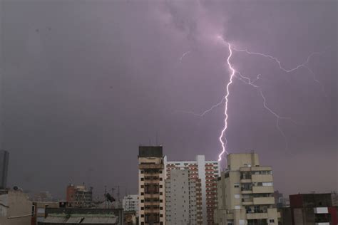 Fotos Forte Chuva Provoca Estragos Em São Paulo 20032018 Uol