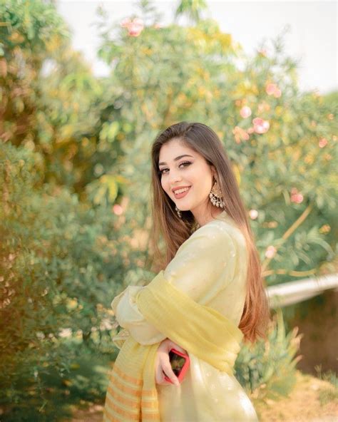 Pin By Ud835ude48ud835ude64ud835 On Laraib Rahim Beautiful Girl