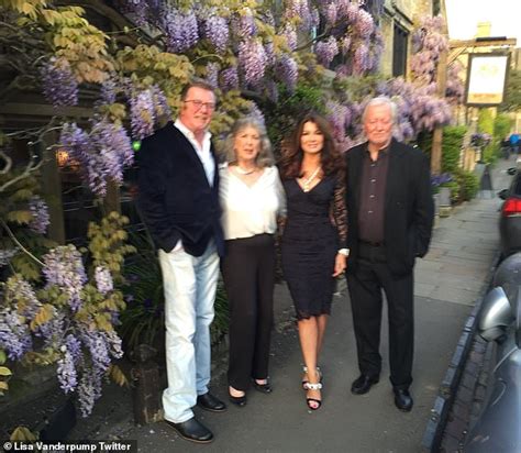 Lisa Vanderpump 63 Announces Her Father John Has Died As She Says She Is Broken Hearted