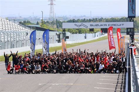 【5月10日開催】鈴鹿サーキット走行会の写真ができました 愛知県岡崎市のバイクのカスタム＆チューニング・タイヤ販売 モトラボej