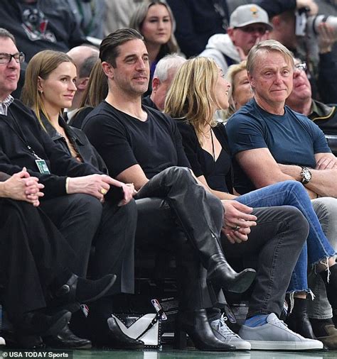 Aaron Rodgers Rumored Girlfriend Milwaukee Bucks And Aston Villa Heiress Mallory Edens 27