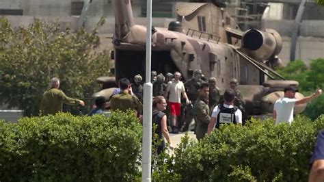 مسؤول مصري يكشف لـcnn تأثير تحرير 4 رهائن إسرائيليين بمخيم النصيرات على
