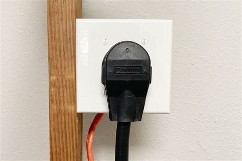 Prong 240 Volt Plug