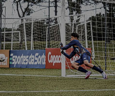 Bruninho Filho De Bruno E Eliza Samúdio Brilha Em Pênaltis E Classifica Time Em Campeonato De