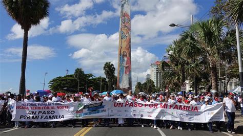 En caminata unPaso por la familiaIglesia Católica llama promover la honestidad El Peter