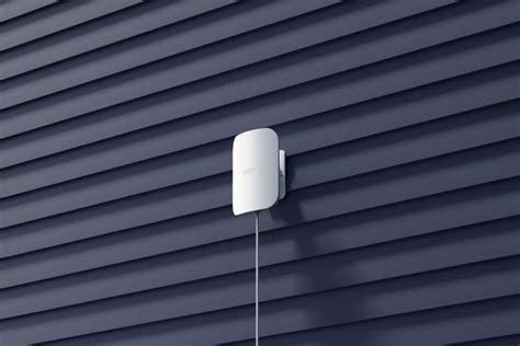 eero s newest device lets you take your wi fi outdoors the verge