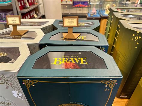 New Ariel And Merida Collector Dolls