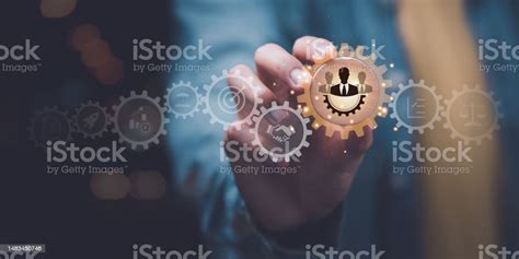 Hrm 또는 인적 자원 관리 직원과의 비즈니스 개발 개념 직원의 품질 및 효율성 감사 및 평가 채용 면접 경력 찾기 개선에 대한 스톡 사진 및 기타 이미지 Istock