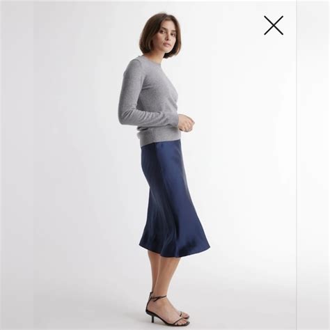 Quince Skirts Nwt Quince Washable 0 Silk Navy Midi Skirt Sz L