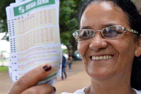 Mega Sena paga prêmio acumulado de R 300 milhões