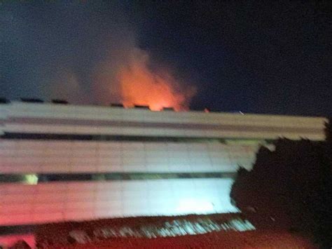 竹科大廠「緯創」火警疏散433人！疑頂樓空調機起火 高虹安深夜急發聲 社會 Ctwant