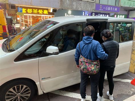 荃灣警區再打擊街頭賣淫 拘48歲本地企街與40歲北嫂 星島日報