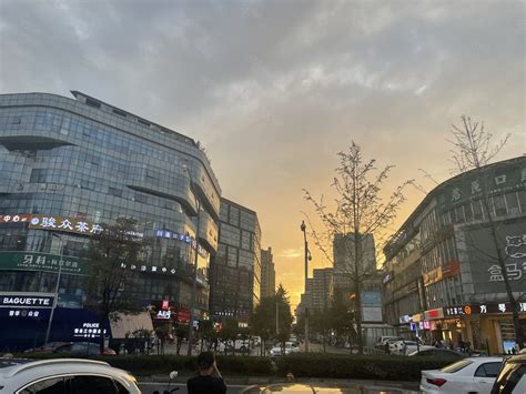 【15图】万人小区 地铁出入口 谭鸭血火锅带8年租期出售，年租28万成都青羊万家湾中铁西城东苑光华北三路商铺商铺租售生意转让出售 成都58同城