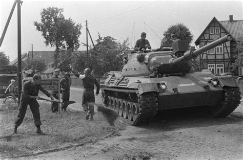 Germanys Leopard 2 Main Battle Tank The Armory Life