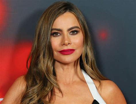 Sofía Vergara Rocks Neon Green Swimsuit In Viral Photo On Instagram