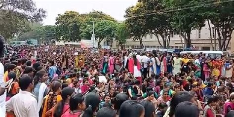 பொள்ளாச்சி பாலியல் கொடூரம் வலுக்கும் மாணவர்கள் போராட்டம்