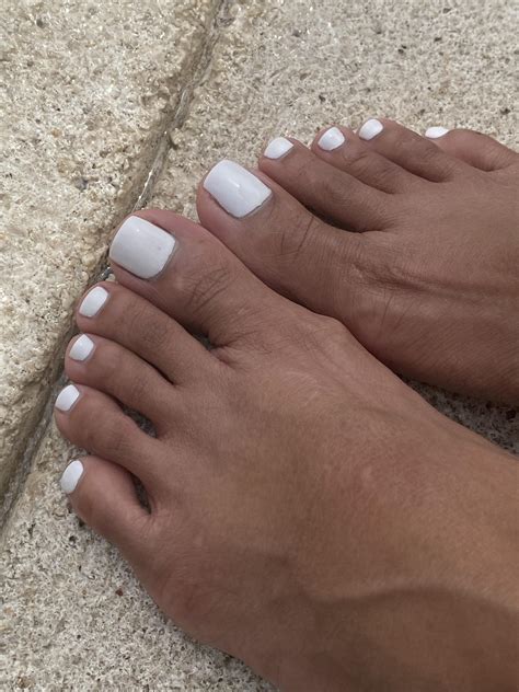 Hot Day Toes A Lil Fat And Swollen Rprettyfeet