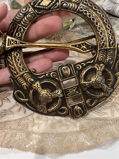 Celtic Tara Pin Massive Gold Color Huge Brooch Costum Gem