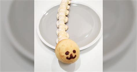 パン屋で買った謎生物のパンを見て色んなものが思い浮かぶ田中脊髄剣スカイフィッシュプレデターなど Togetter トゥギャッター