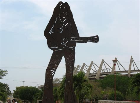 Me Siento Conmovida Shakira Tras Ver Avances De Su Nueva Estatua En