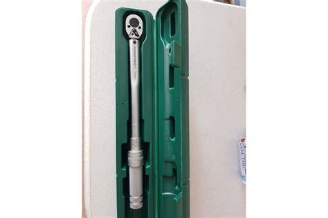 Динамометрический ключ Jonnesway T04061 3/8"DR, 10-60 Нм 49848 049848 ...