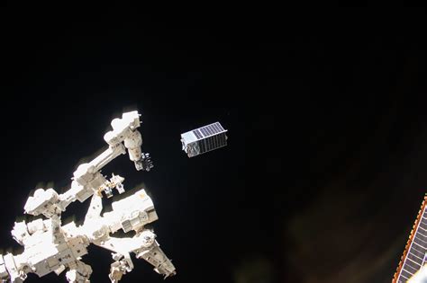 Iss Satellite Deployment Cubesat Smallsat And Espa Class In Leo