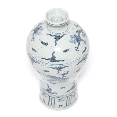 Chinese Blue And White Dragon Meiping Vase For Sale At 1stdibs