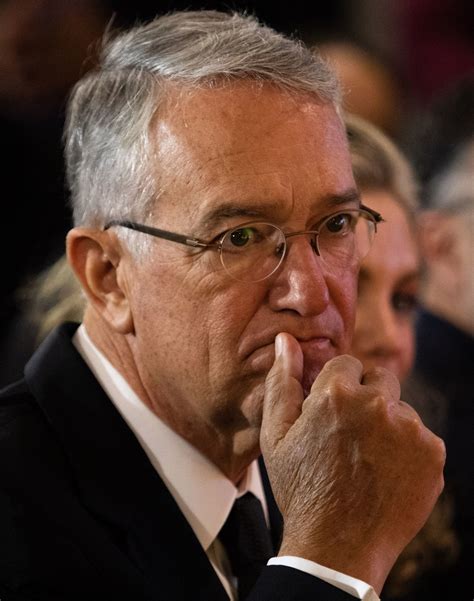 La Estrepitosa Caída De Tv Azteca Tras Su Posible Bancarrota En Estados