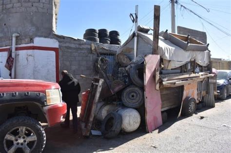Retiran Más De 23 Toneladas De Basura De Un Baldío Y Una Desponchadora