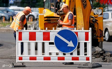 На проспекті Рокоссовського в Києві обмежать рух транспорту до кінця жовтня Вечірній Київ