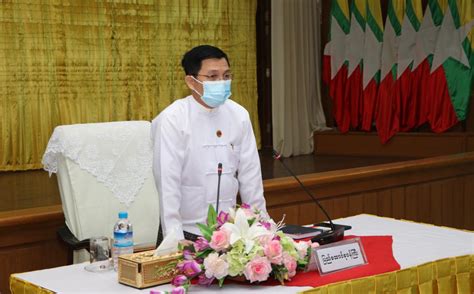 ပြည်ထောင်စုဝန်ကြီး ဦးမြင့်ကြိုင်၊ အလုပ်သမားရေးရာဆိုင်ရာနှင့် လူဝင်မှု က