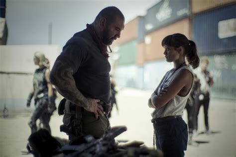 Sección visual de Ejército de los muertos FilmAffinity
