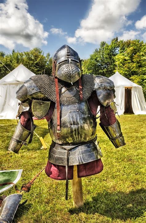Piezas De Una Armadura Medieval Del Caballero Imagen De Archivo