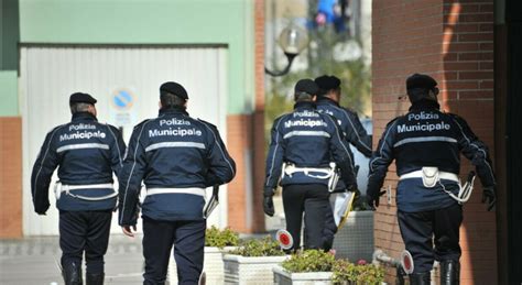 Man Escapes House Arrest To Visit Bar Assaults Owner And Police