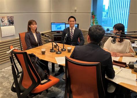 Abc新人アナウンサーがラジオデビュー！2人の異色の経歴を掘り下げます『おはようパーソナリティ小縣裕介です』 Abcマガジン