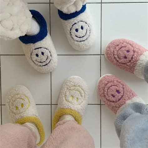 Cute Plush Smiling Face Slippers Best Indoor Soft Slippers